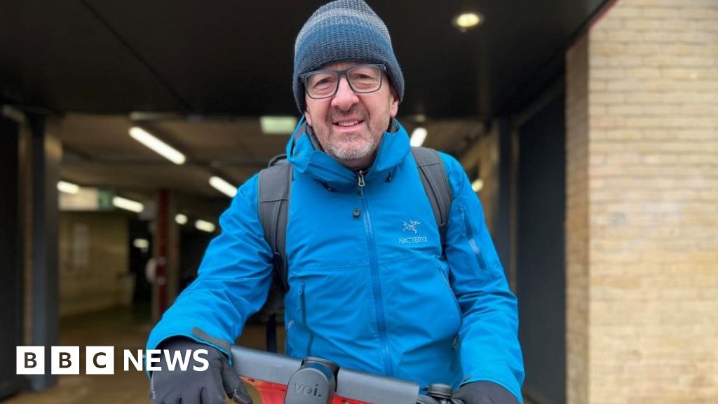 Boardman says Cambridge cycling is 'on a winning route' - BBC News