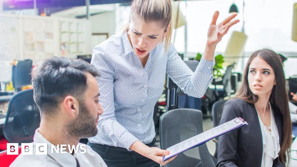 Bullying: Children point finger at adults - BBC News