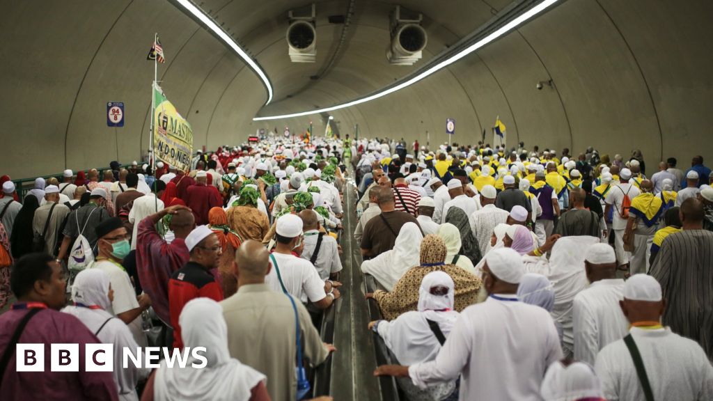 Hajj stampede: Iran's Rouhani calls for investigation at UN - BBC News
