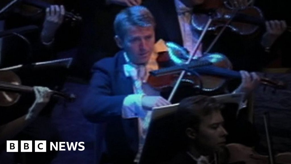 Viola player Chris Goldscheider wins landmark case - BBC News