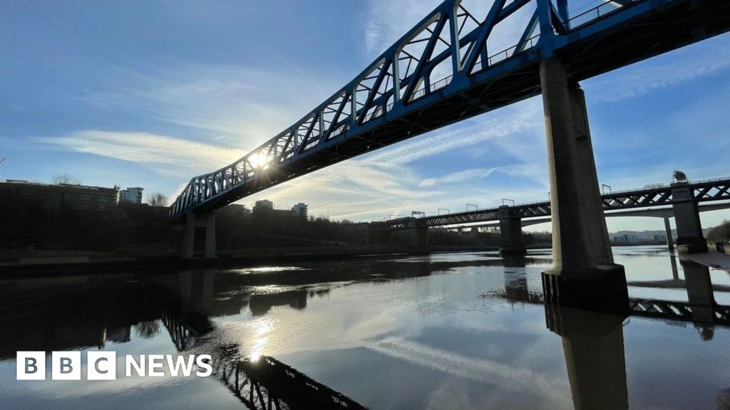 England's Big Picture: 31 January - 6 February 2022 - BBC News