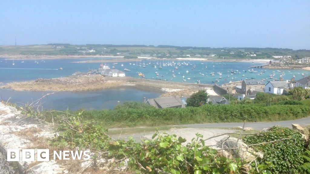 Boat crash off Isles of Scilly prompts rescue of 48 - BBC News