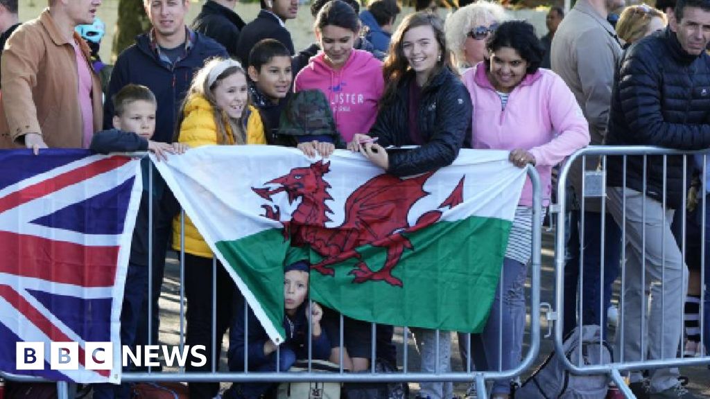 Wales news review: A year of extremes in 2022 - BBC News