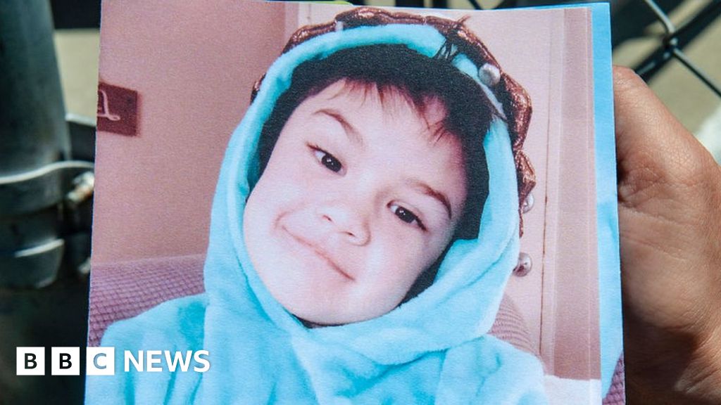 Aiden Leos: Two arrested after shooting of Californian boy, aged 6 ...