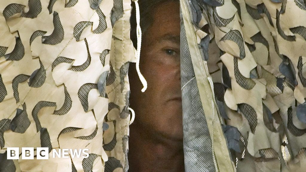 Surprise, surprise! When world leaders pay secret visits - BBC News