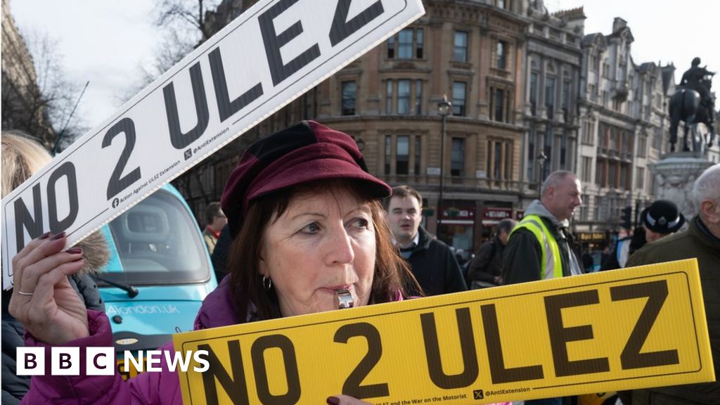 Demonstration held in central London to protest against Ulez expansion