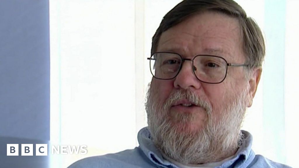 Email inventor on his legacy - BBC News