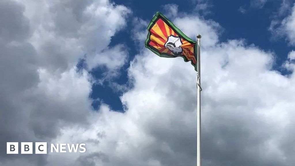 Flag raised in Derby to mark Windrush anniversary - BBC News