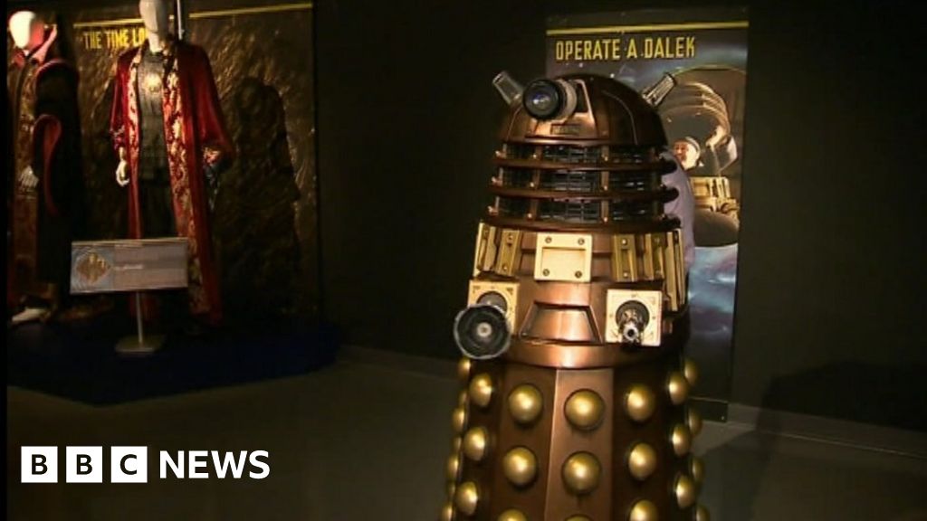 Doctor Who Experience in Cardiff Bay to close in 2017 - BBC News