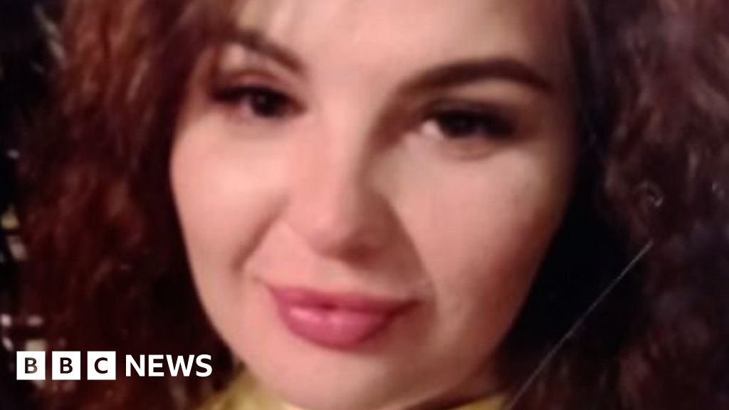 Leicester: Body found in search for woman as murder suspect dies in cell