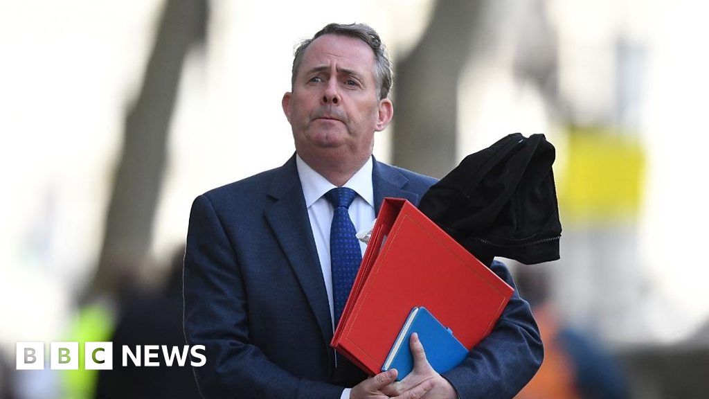 Liam Fox: No-deal Brexit 'threatens' UK break up - BBC News