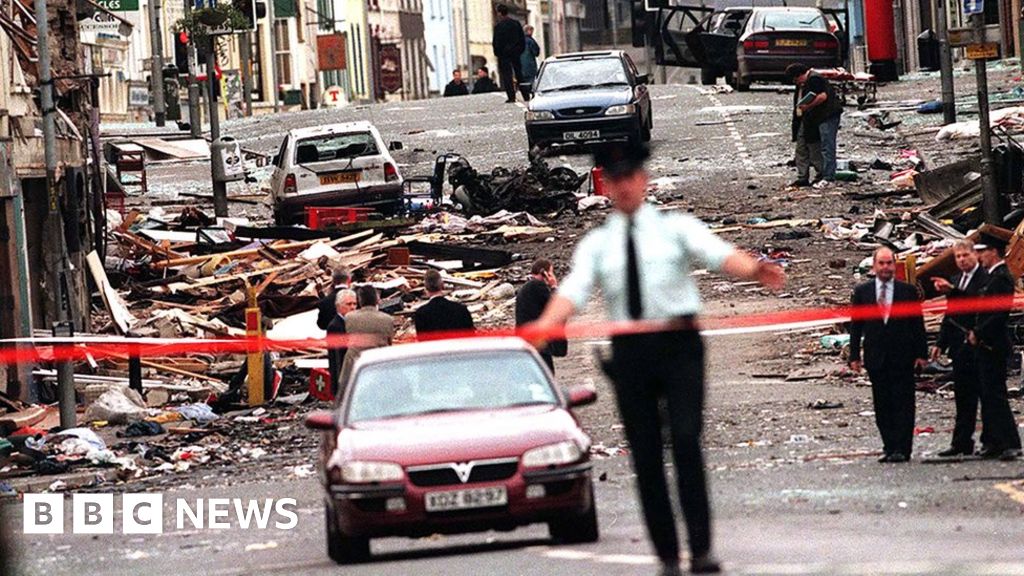 Brexit could 're-ignite conflict' in Northern Ireland - BBC News