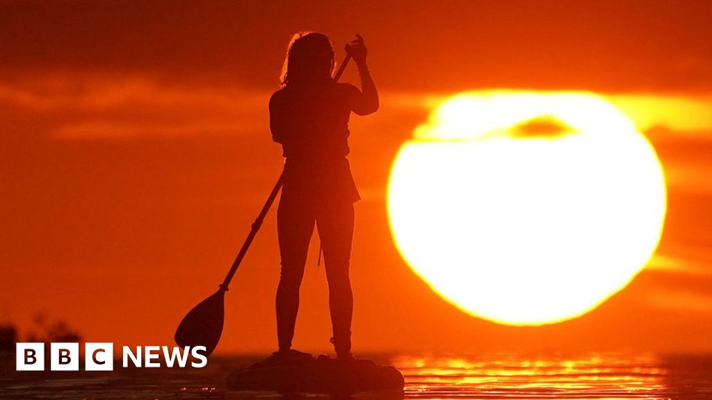 Safety warning after rescue of children on paddleboards
