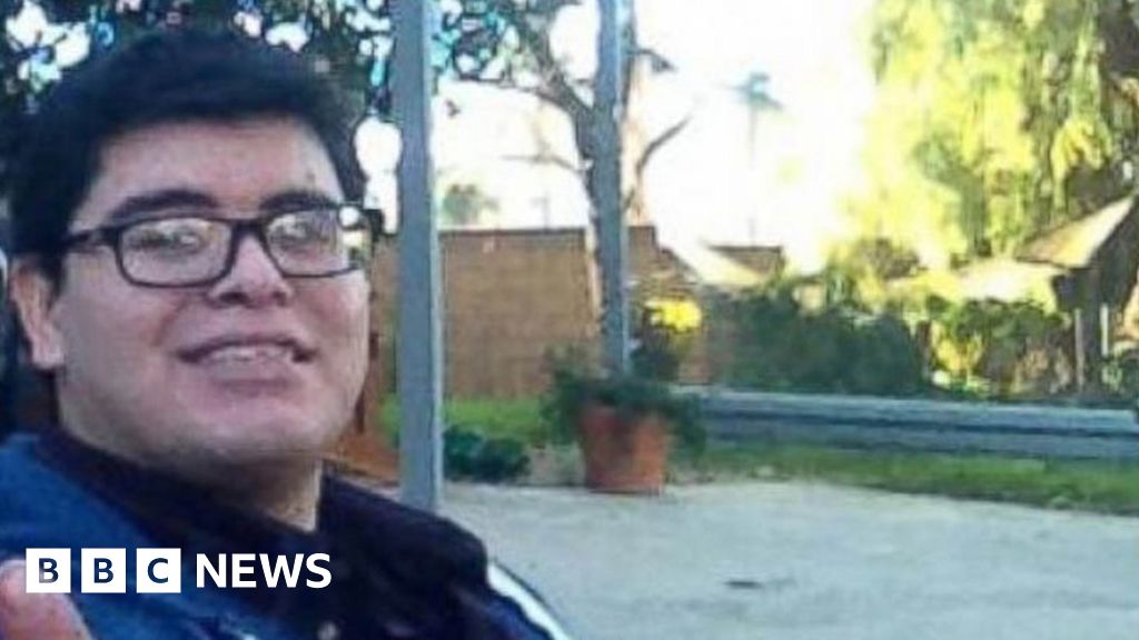 San Bernardino shooting: Friend of gunman is charged - BBC News