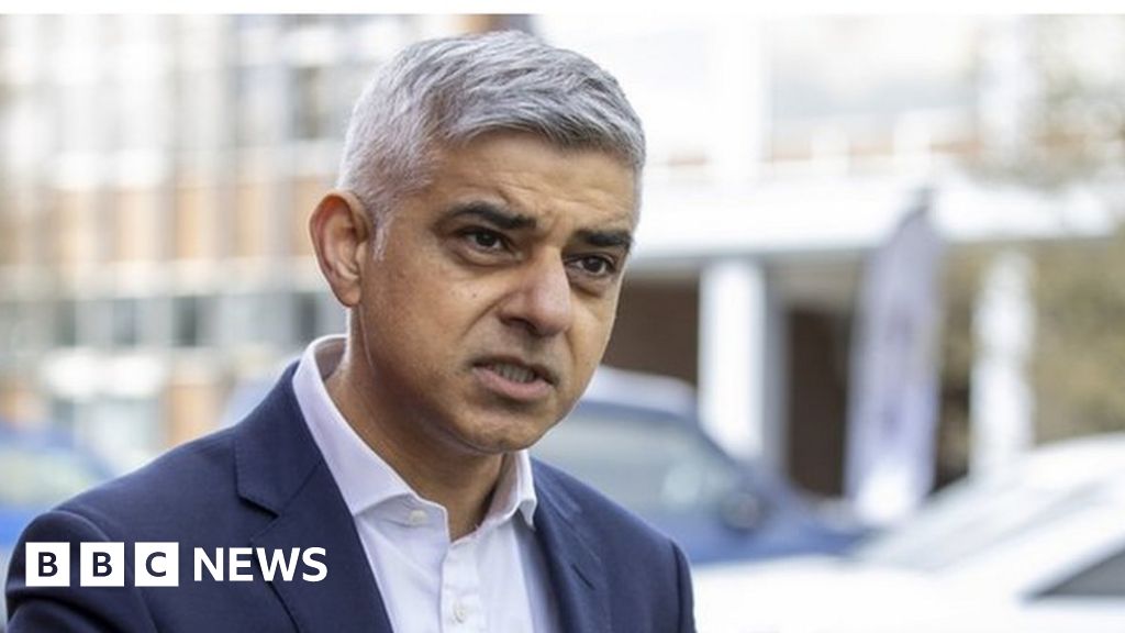 Rebuilding trust in the Met - London mayor sets out plan - BBC News