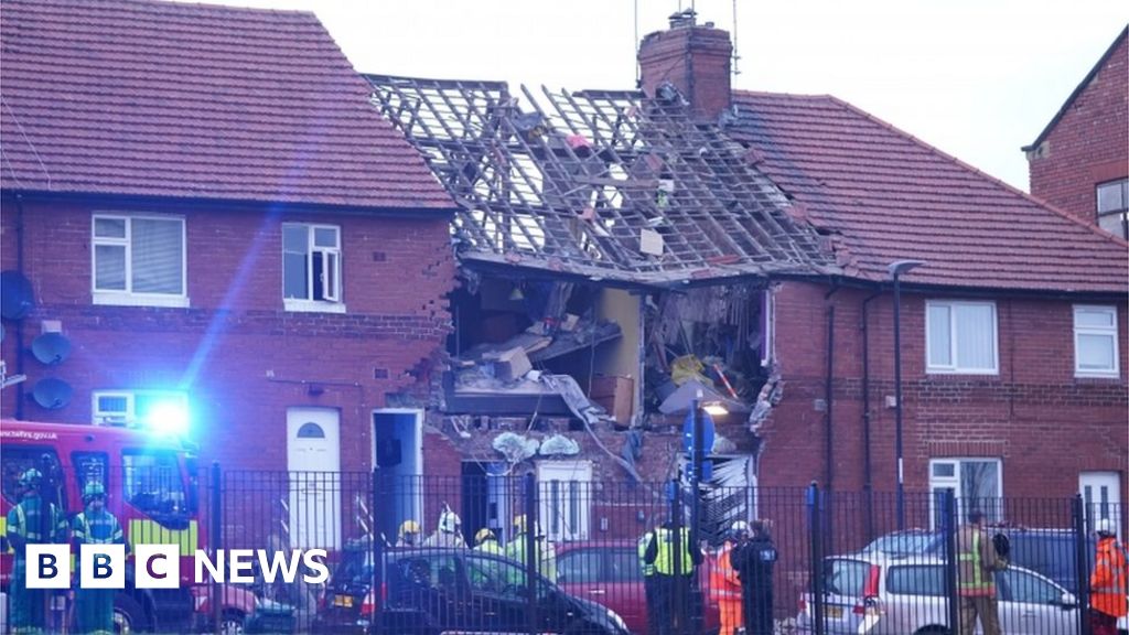 Sunderland explosion: Man charged with criminal damage - BBC News