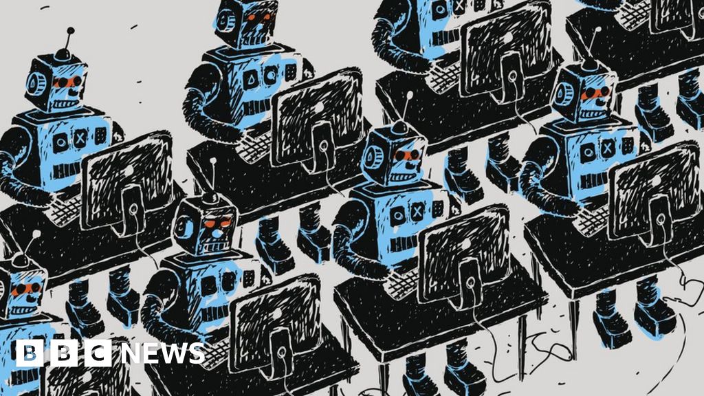 The surprising new strategy of pro-Russia bots - BBC News