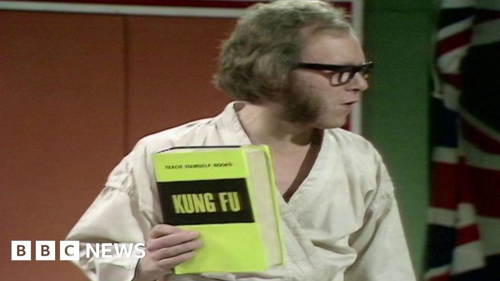 Fans choose their favourite episode of The Goodies - BBC News