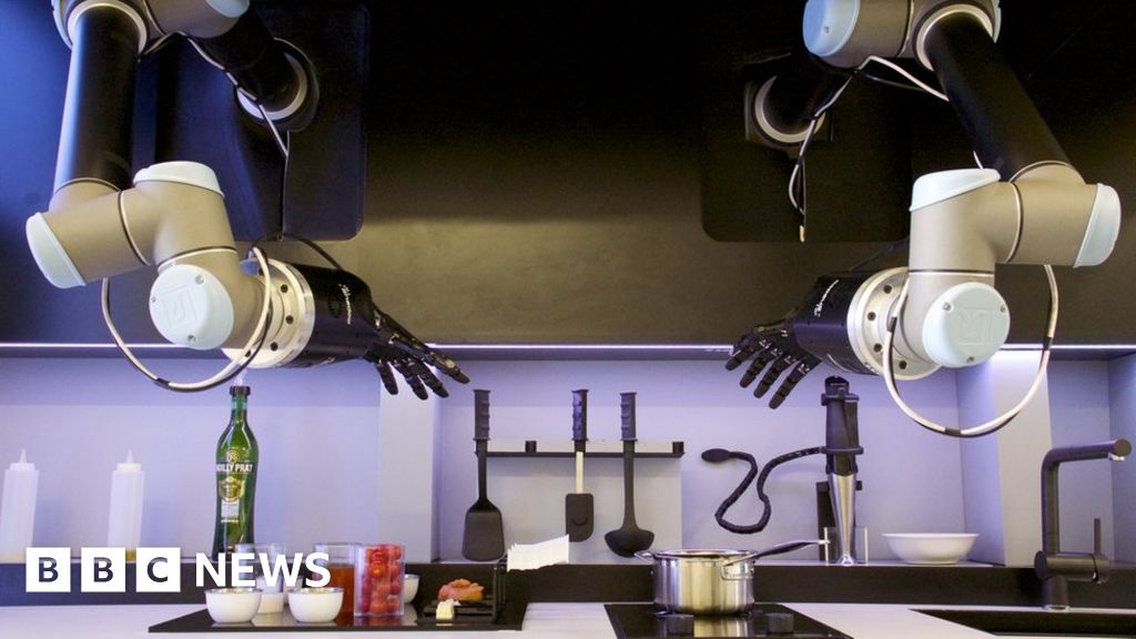 'Robot chef' aimed at home kitchen - BBC News