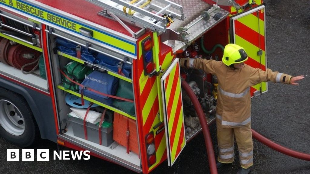Emergency services staff assaulted '17 times a day' - BBC News