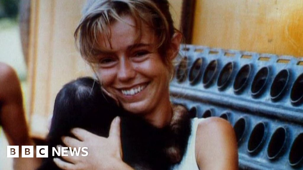 Julie Ward: Father wants DNA in 1988 murder case - BBC News