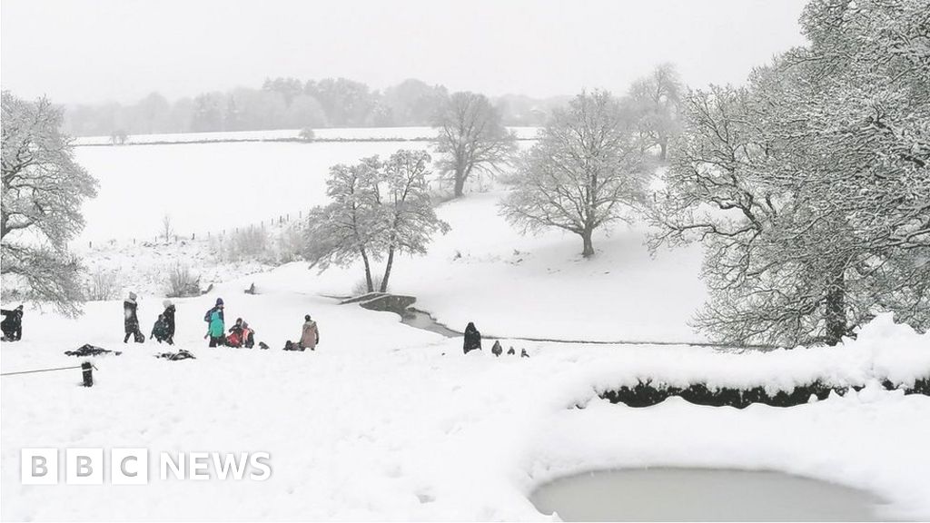 UK Snow: Wintry scenes across Yorkshire