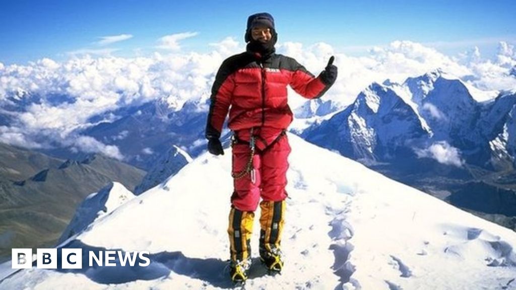 The high climbing adventurer - BBC News