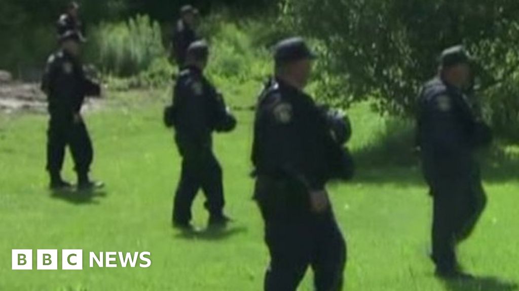 US manhunt: Escaped prisoner Richard Matt killed by police - BBC News