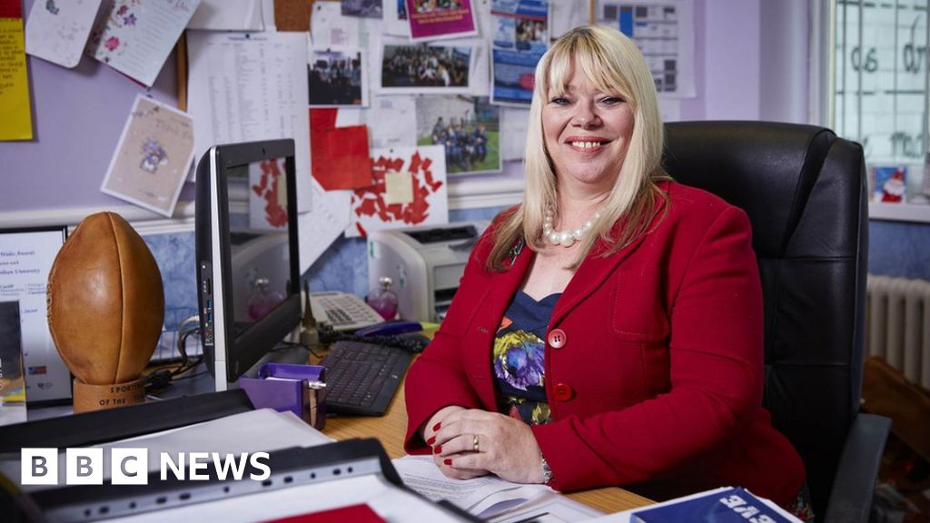 Educating Cardiff head Joy Ballard takes over at Ryde Academy - BBC News
