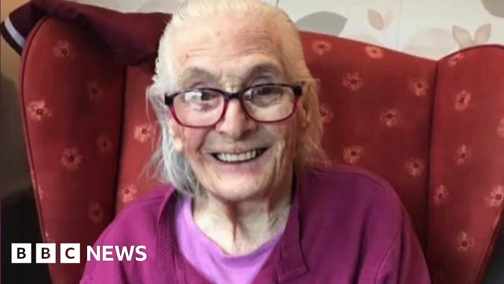 Even a pandemic won't stop Kathleen's 105th birthday - BBC News