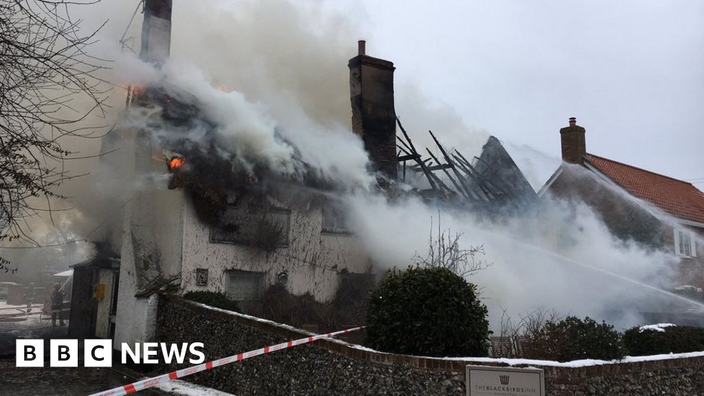 Blackbirds Inn: 'Major' fire at Woodditton pub