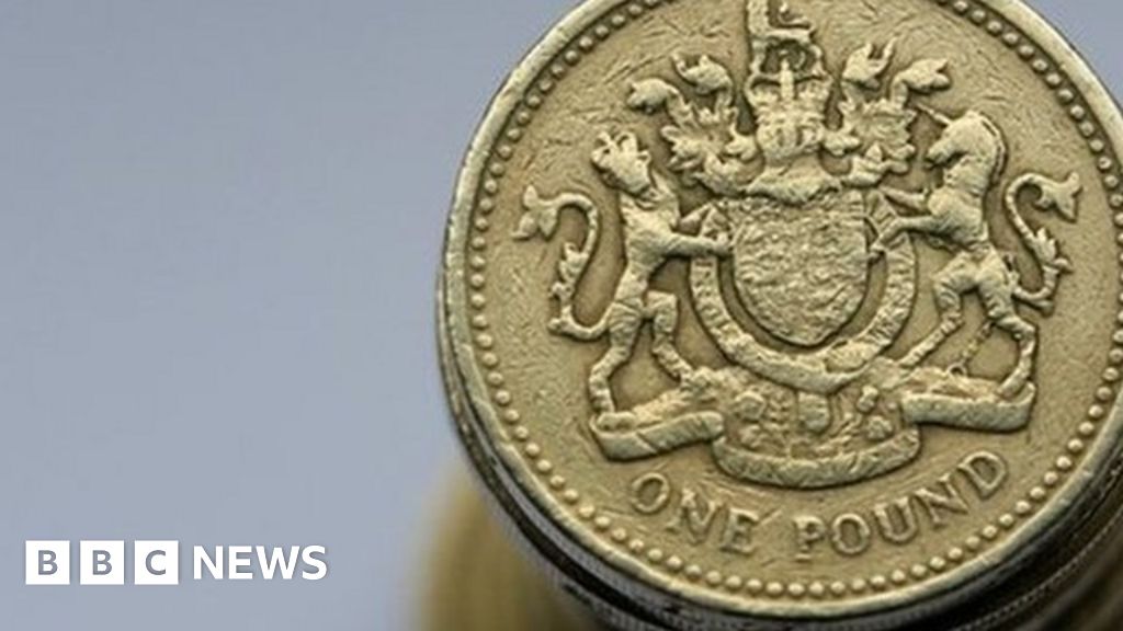 Last round pound coin minted - BBC News