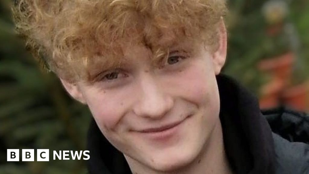 Brimham Rocks crash: Tribute paid to killed teenager