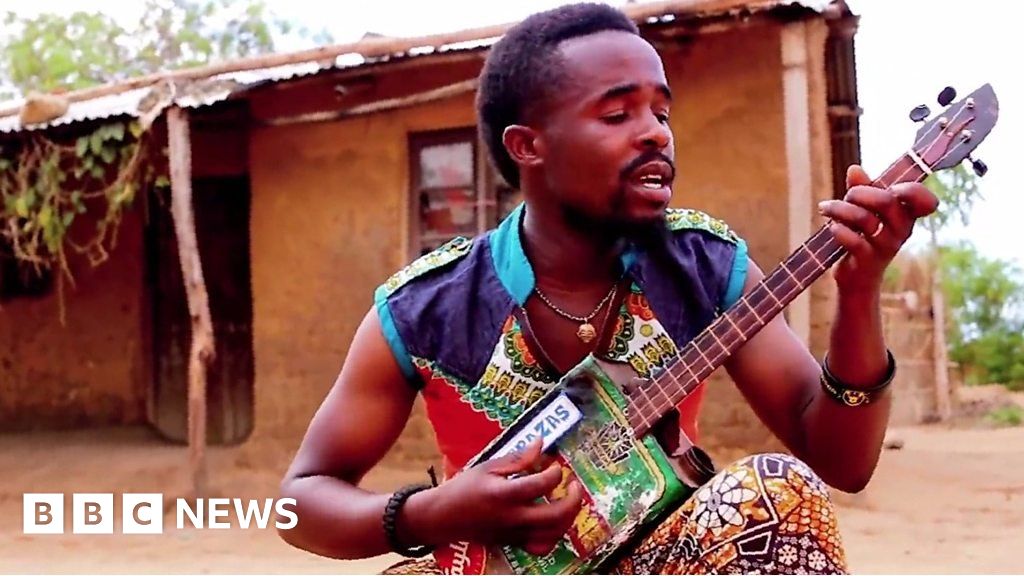 Faith Mussa: Malawi’s electronic one-man band of Afro-soul - BBC News