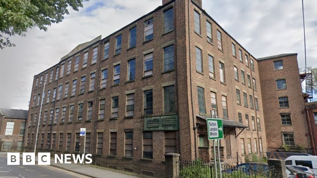 Plans to turn historic Cheshire mill into flats step closer - BBC News