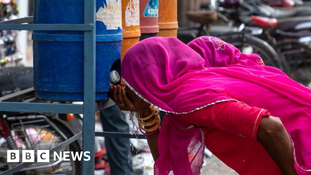 India heatwave: Delhi temperature hits 47C as north India reels - BBC News