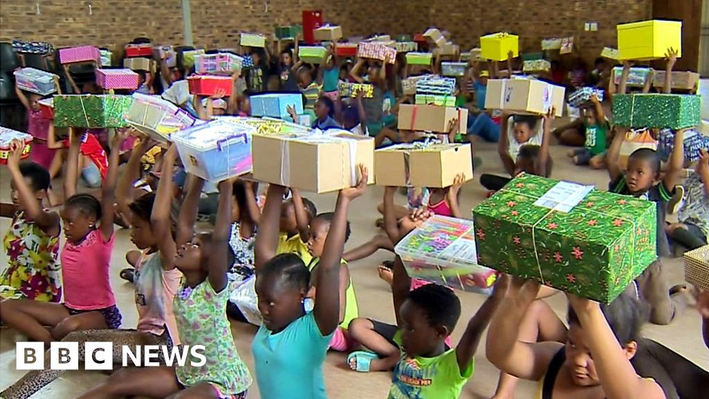 Giving back to the charity that helped me at Christmas - BBC News