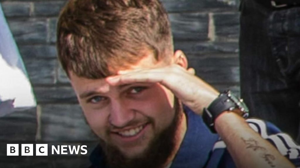 Conner Marshall murder: Tribute to probation campaign - BBC News