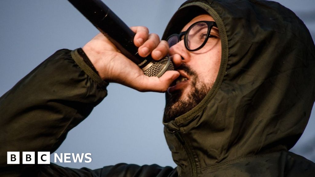 Spanish 'terror lyrics' rapper Valtònyc says he has no regrets - BBC News