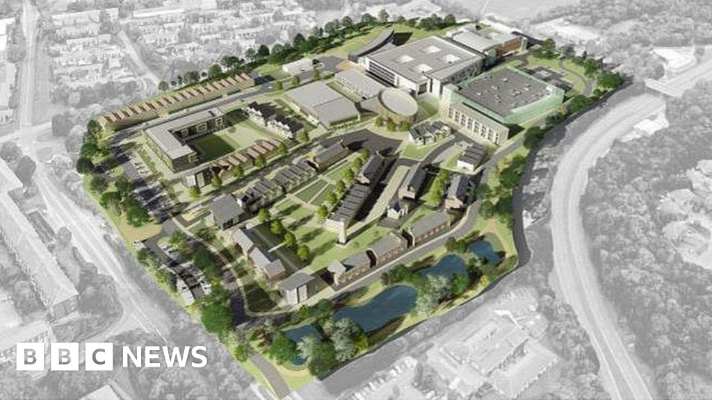 Halton NHS bosses defend £53m Runcorn health campus plan - BBC News