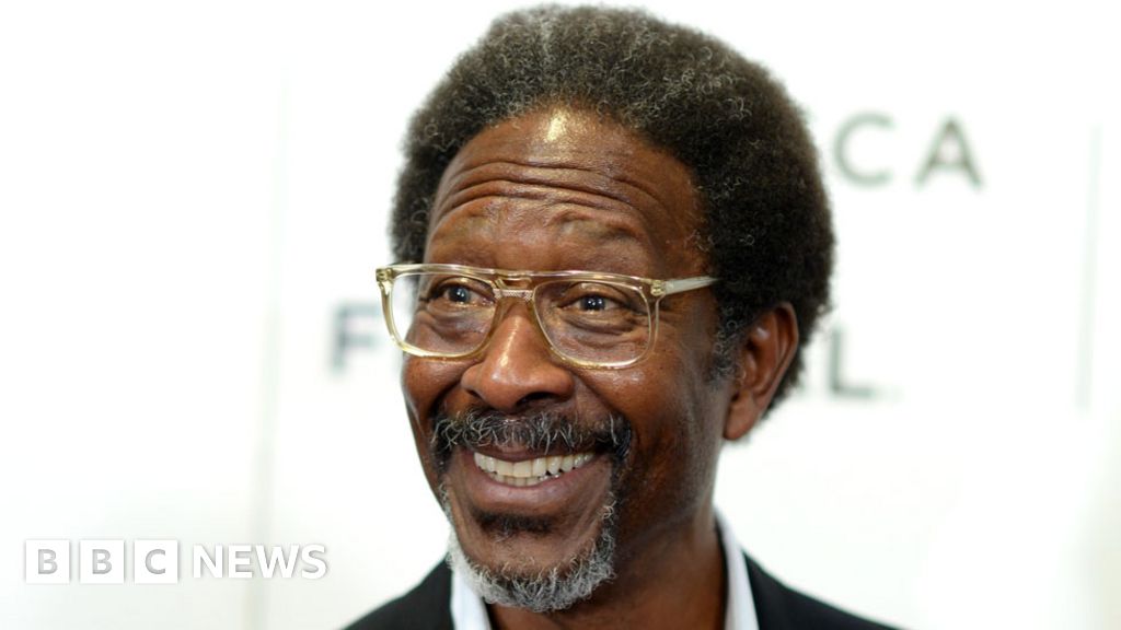 Wire star calls for more opportunities for black British actors - BBC News