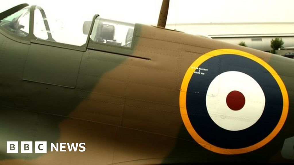 Building a Spitfire with eBay parts - BBC News