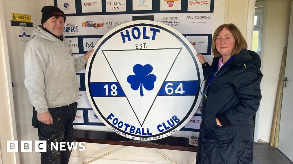 Holt FC, one of the UK's oldest football clubs, reforms - BBC News