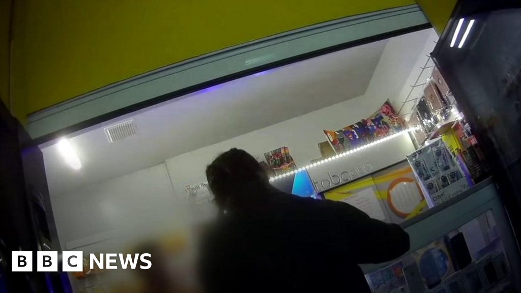 Vapes bought by teens in undercover filming - BBC News