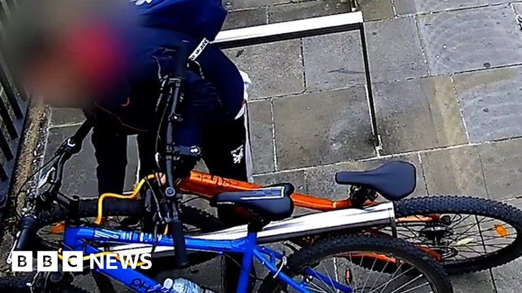 'Brazen' thief steals locked bike in Peterborough city centre
