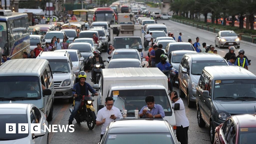 Traffic woes highlight Philippines' infrastructure issues - BBC News Traffic woes highlight Philippines' infrastructure issues - BBC News