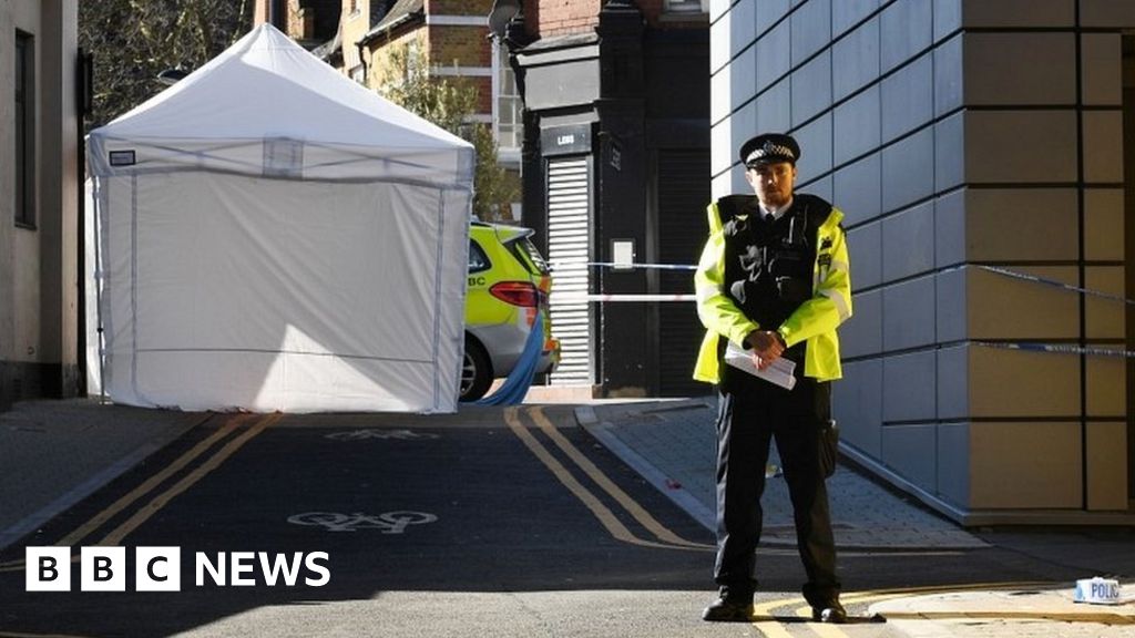London violence: Nine more hurt in attacks around city - BBC News
