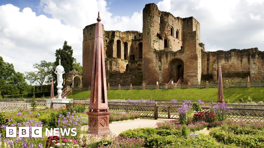 English Heritage and Google reveal historic sites online