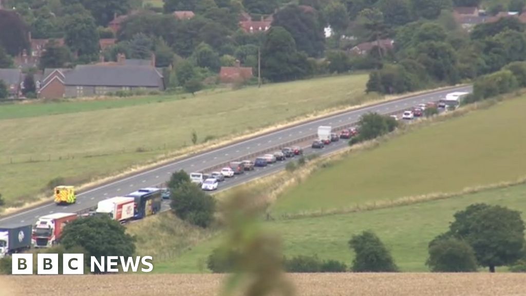 Safety work 'needed on dangerous A34 road', campaigners say - BBC News