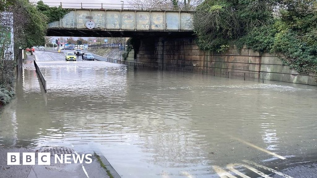 Gloucester Flooding Tankers Pump Water To Hospital After Main Bursts